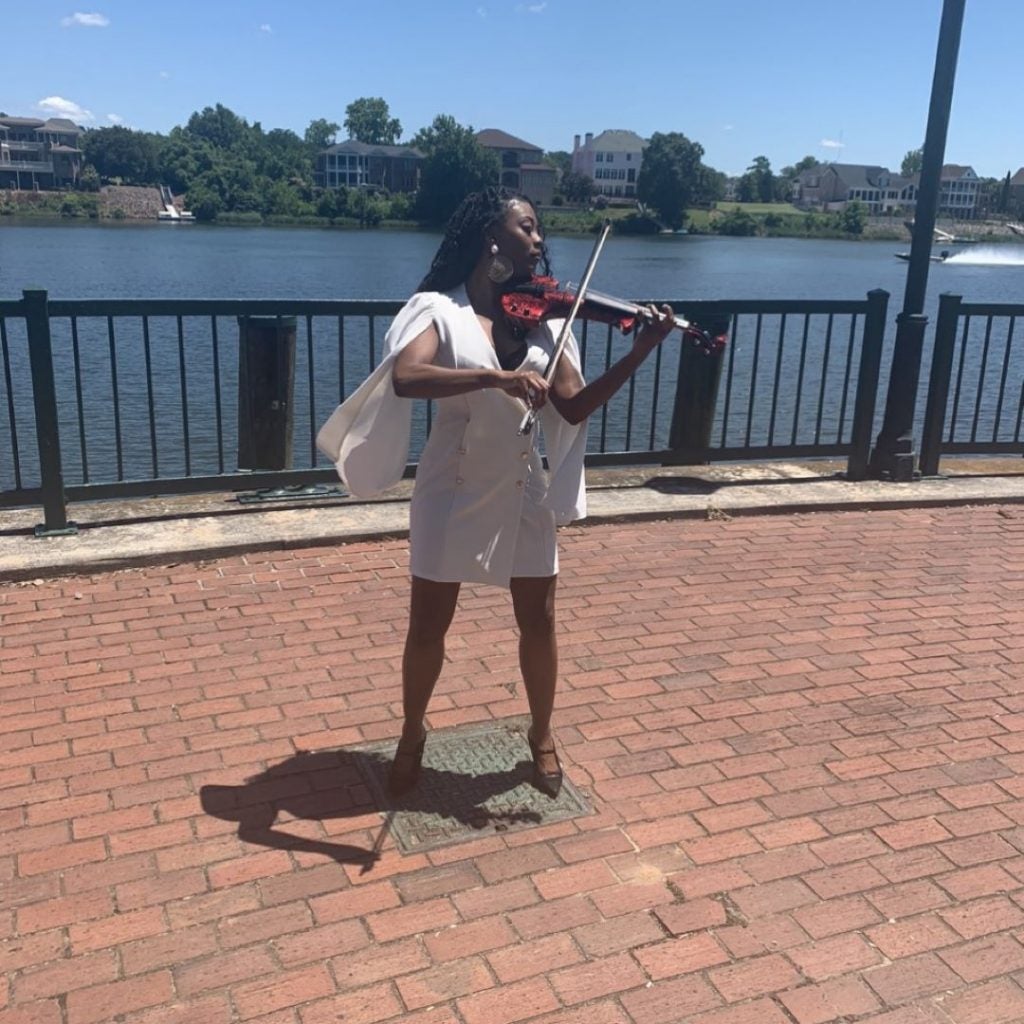 Electric Violin Kept Musician's Interest - The Augusta Press