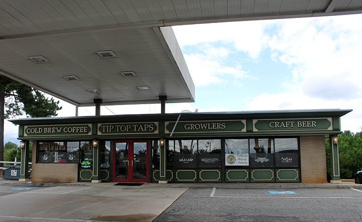 Beer 101: Tip Top Taps Offers A Variety of Craft Beer On Tap - The ...