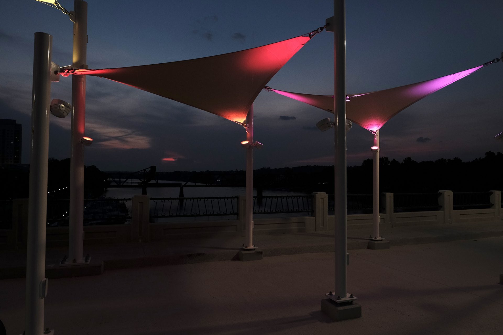 Photojournalism: The lights at the pedestrian bridge - The Augusta Press