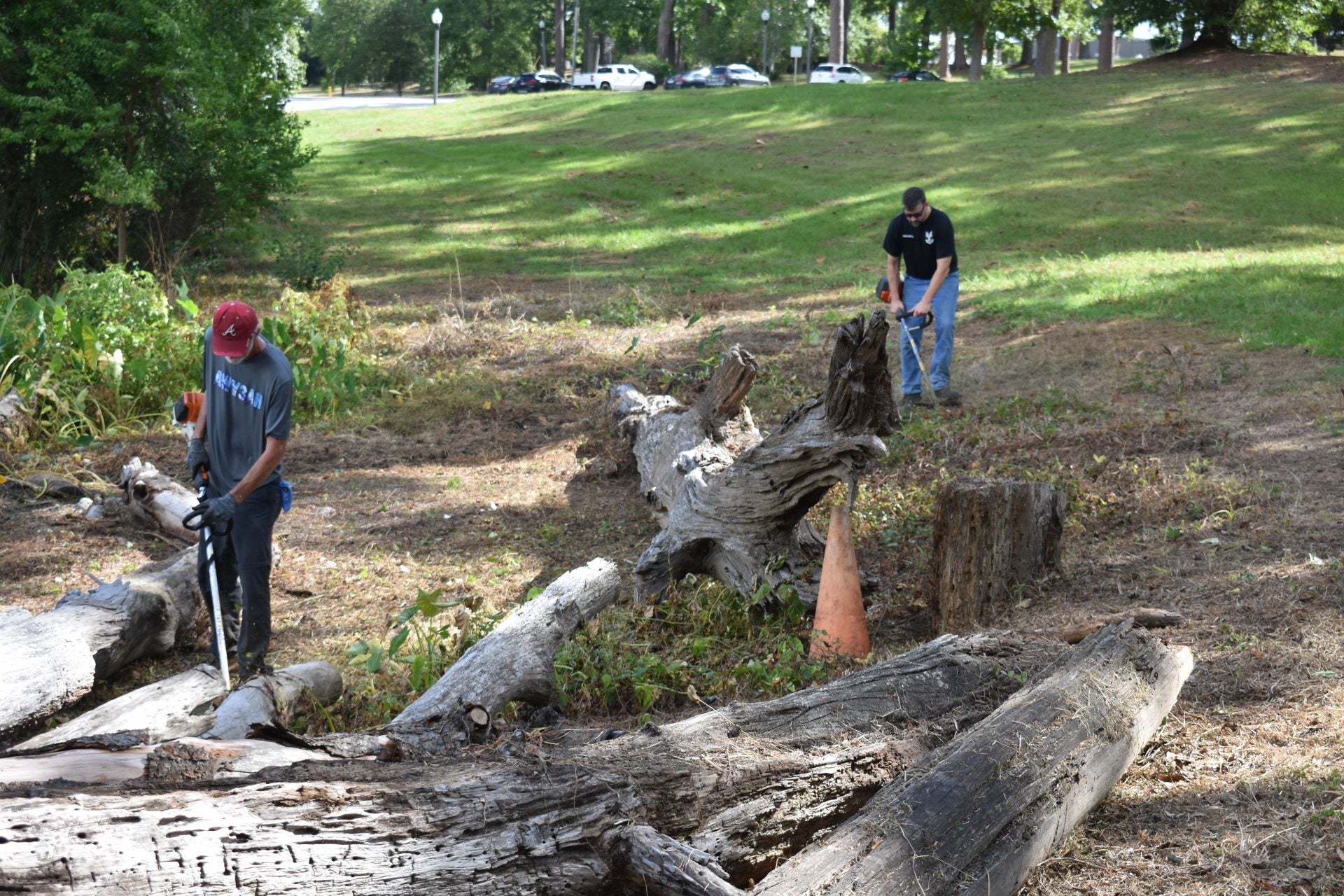 Disc golfers clean up Lake Olmstead Park - The Augusta Press