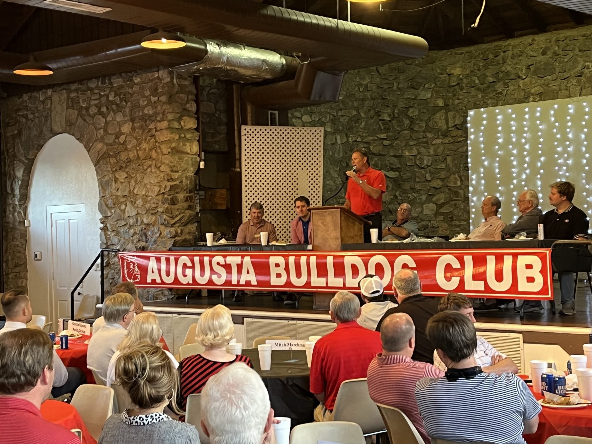 Georgia football 1980 national champion QB Buck Belue honored by ...