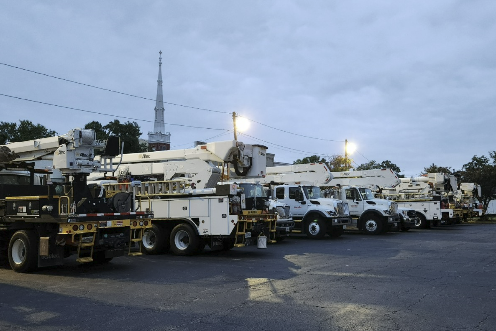 Utility crews on the road to restore power after Hurricane Ian - The ...