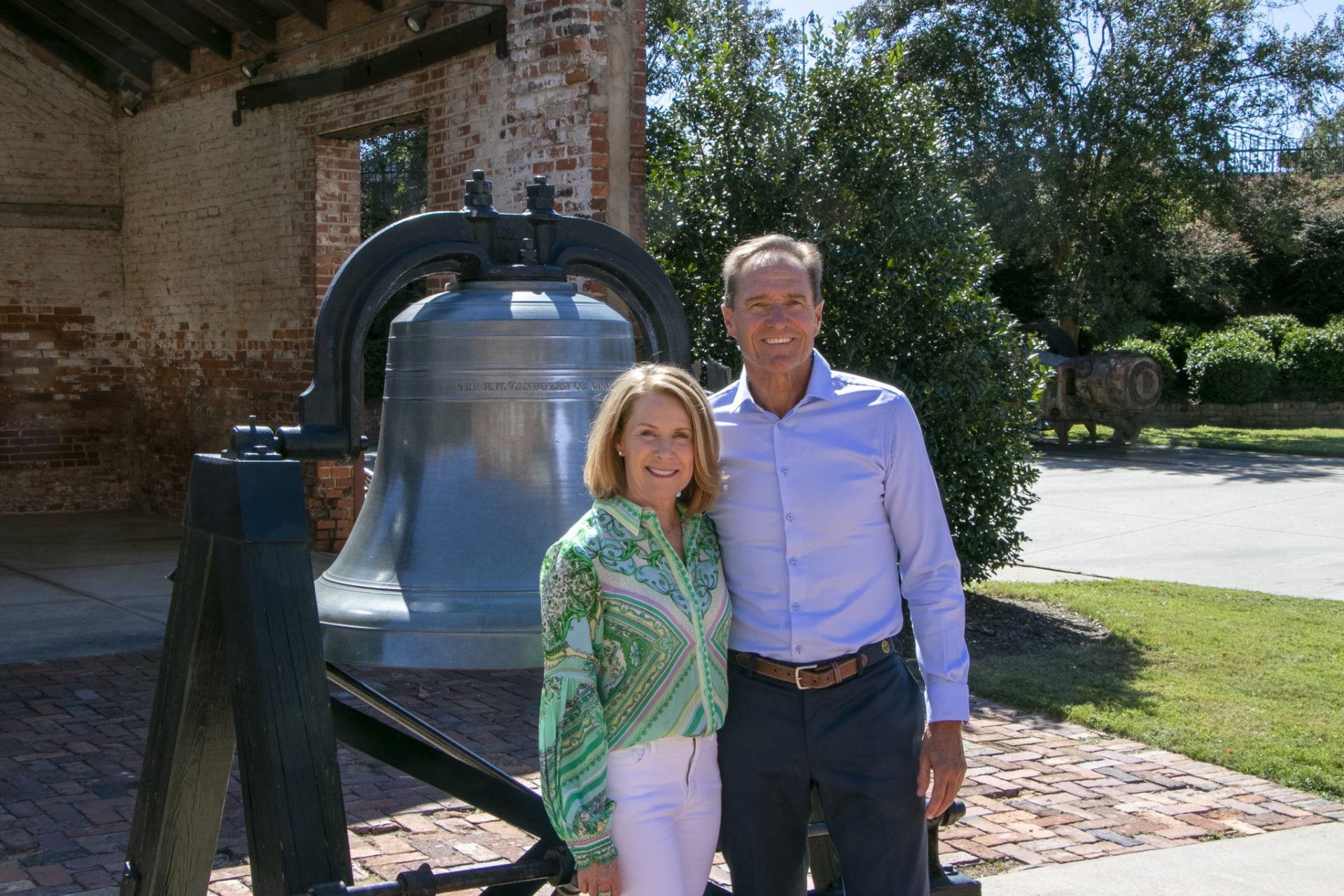 Usry family gives $100,000 to Hull College of Business for scholarships ...