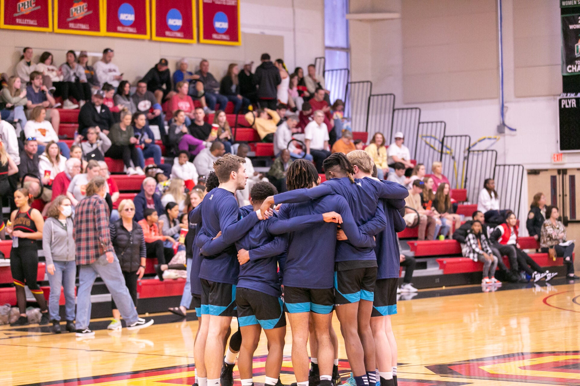 Get ready for Augusta's regular season finale with the latest Dip ...