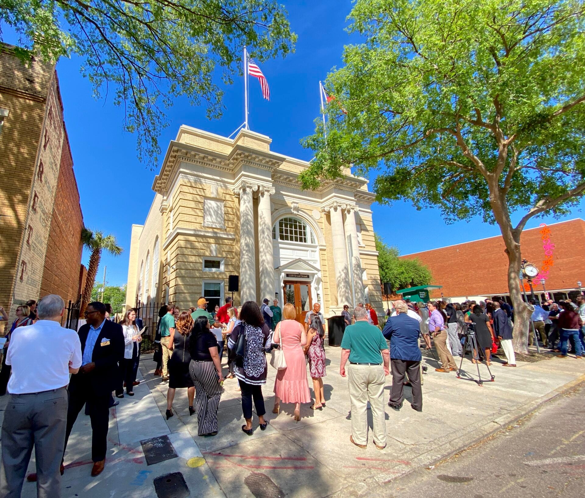 Security Federal Bank gives first look at historic renovation of Broad ...