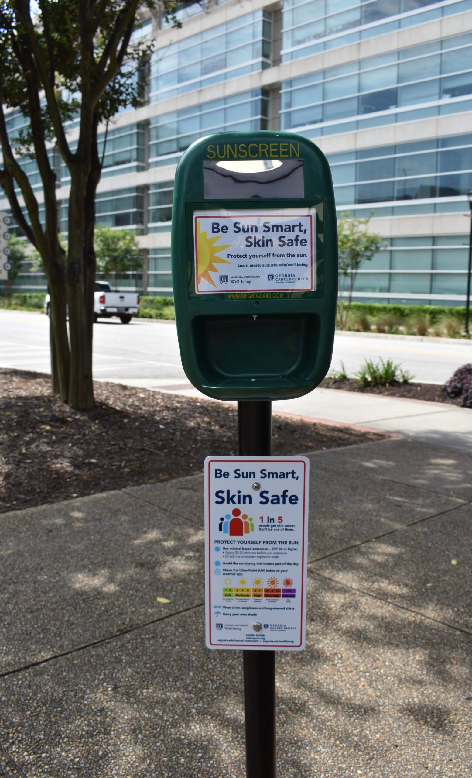 Georgia Cancer Center installs sunscreen dispensers across Augusta ...