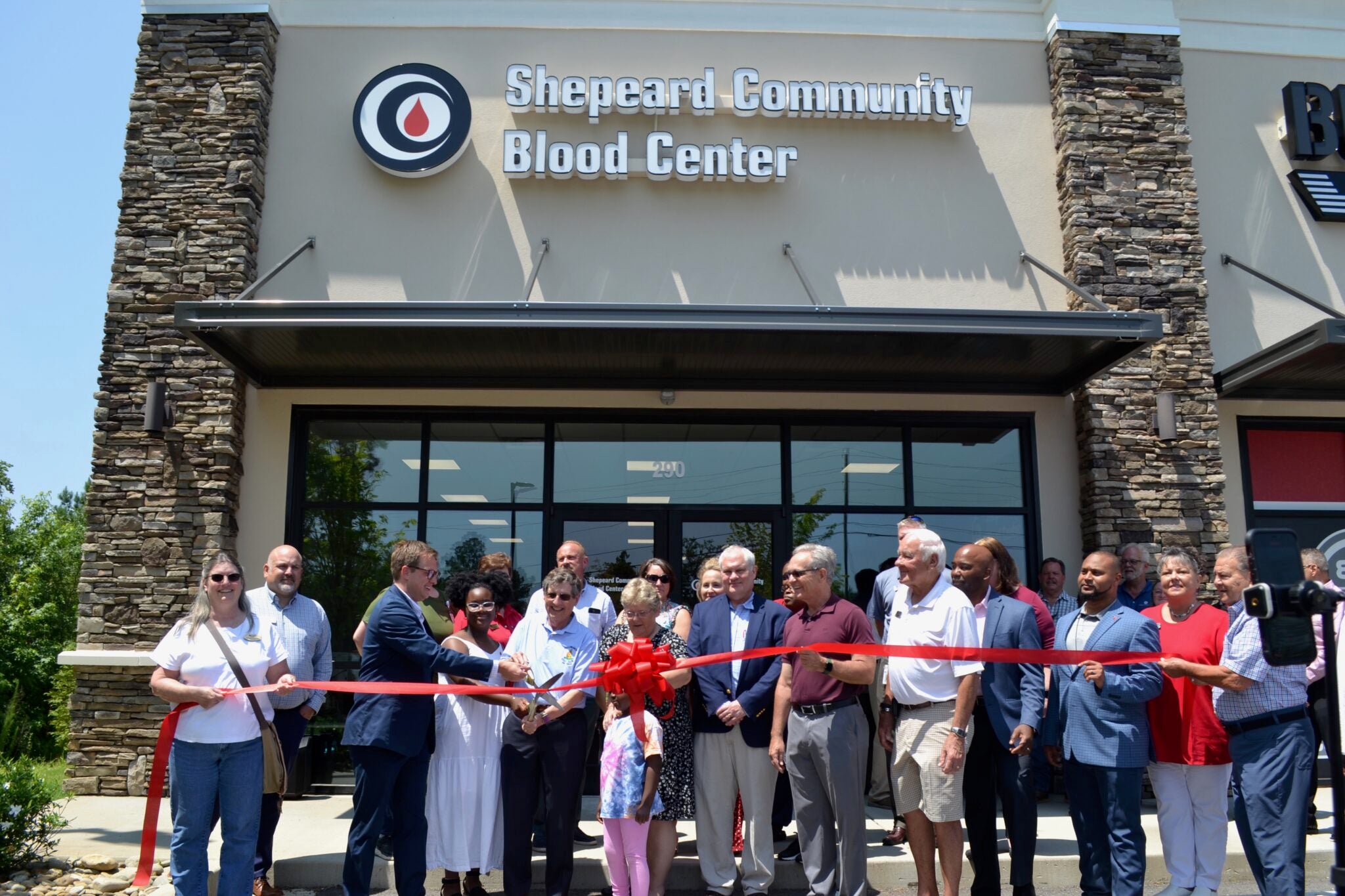Shepeard Community Blood Center holds ribbon cutting for Grovetown ...