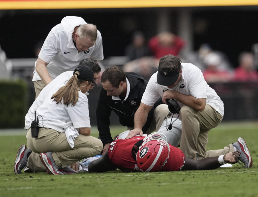 Georgia loses starting tackle Mims as headliner of imposing injury list ...