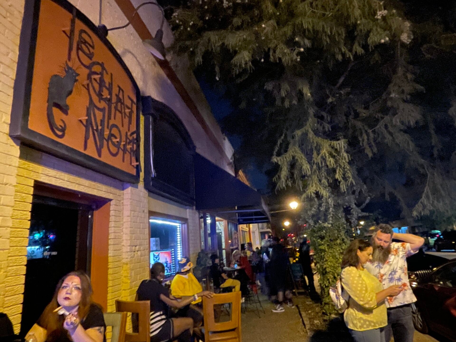 Le Chat Noir's 16th annual Black Cat Festival draws a huge crowd of ...