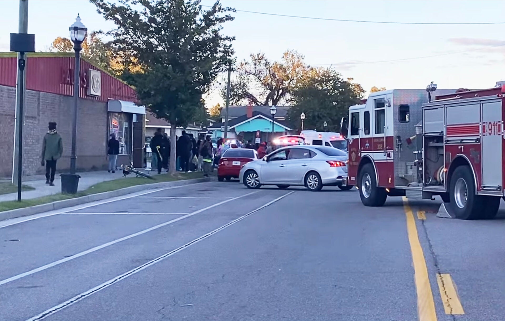 Four people shot in drive-by at Paul's IGA in Augusta - The Augusta Press