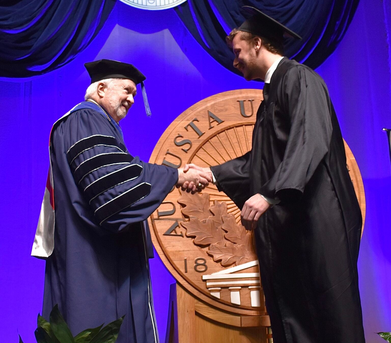 Augusta University celebrates graduates at 2023 winter commencement ...
