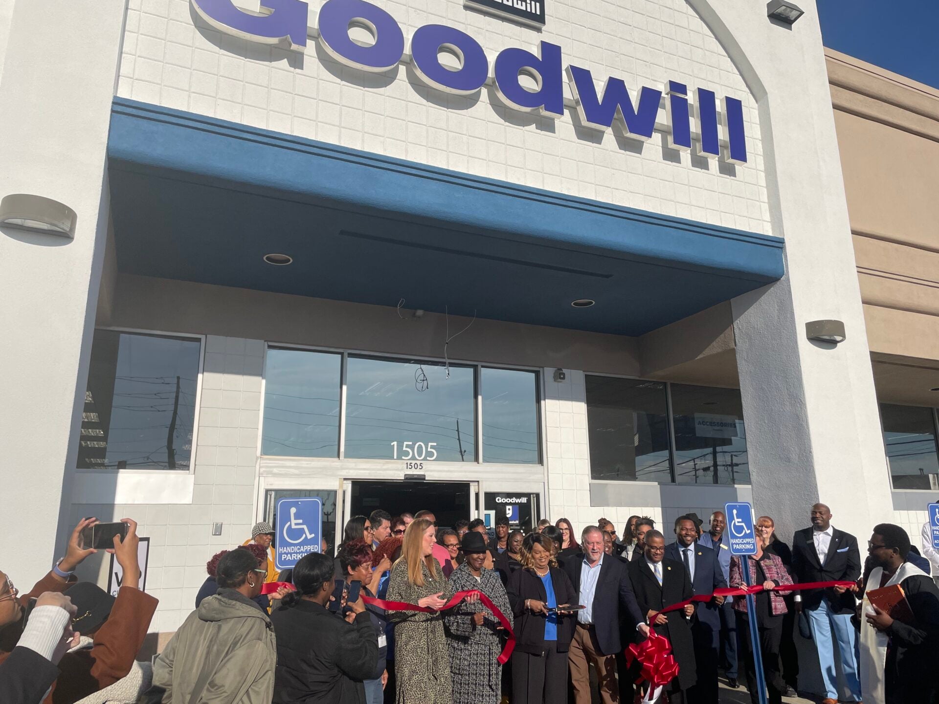 Goodwill opens new Walton Way location - The Augusta Press