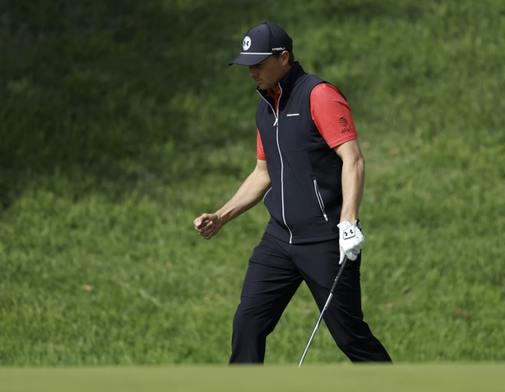 Jordan Spieth disqualified from Riviera for signing for wrong score ...