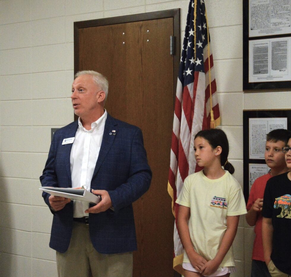Martinez Elementary celebrates Constitution Day with Freedom Shrine ...