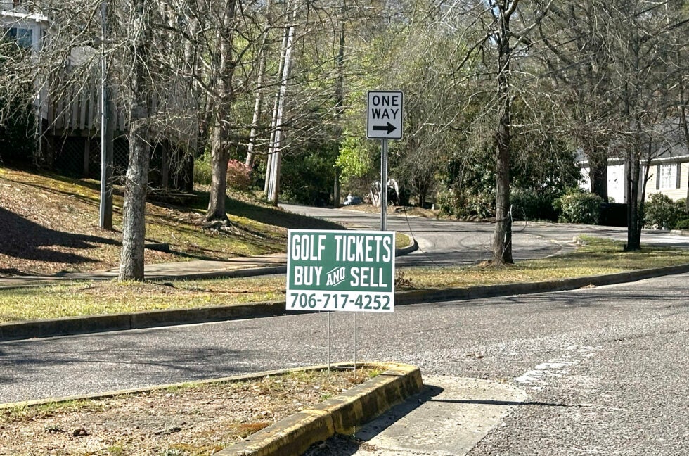 Augusta cracks down on illegal signs ahead of Masters Week