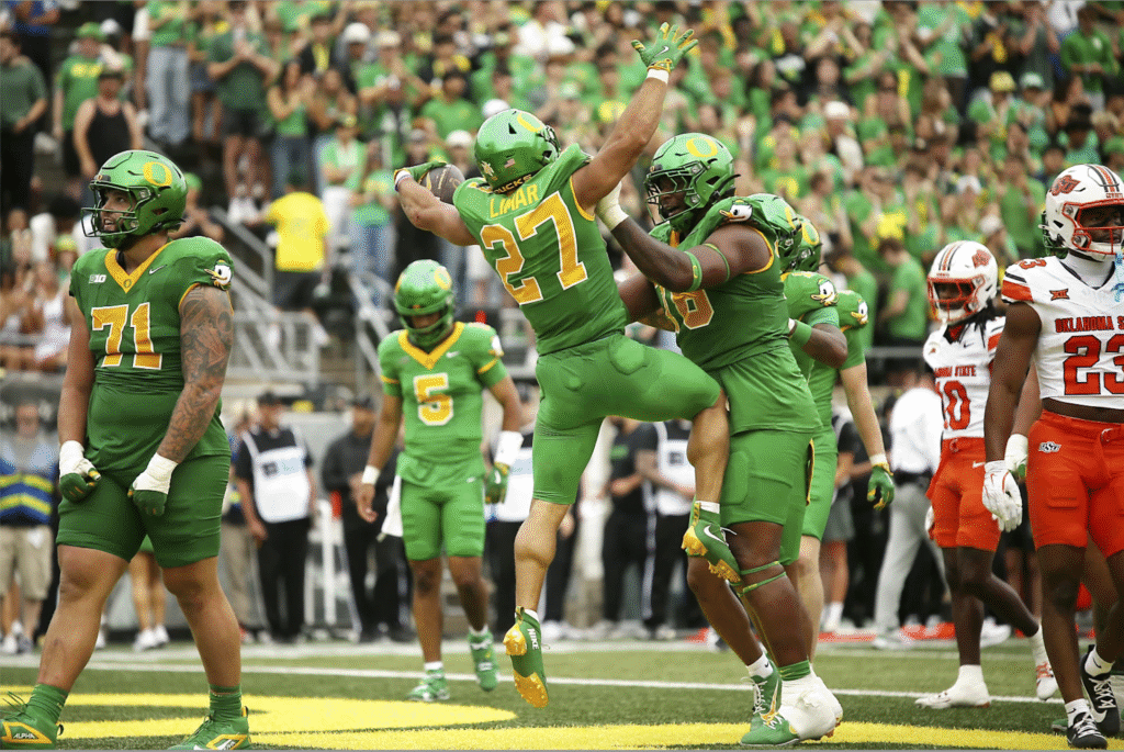 Oregon jumps to No. 4 in AP Top 25 behind Ohio St, Penn St, LSU ...