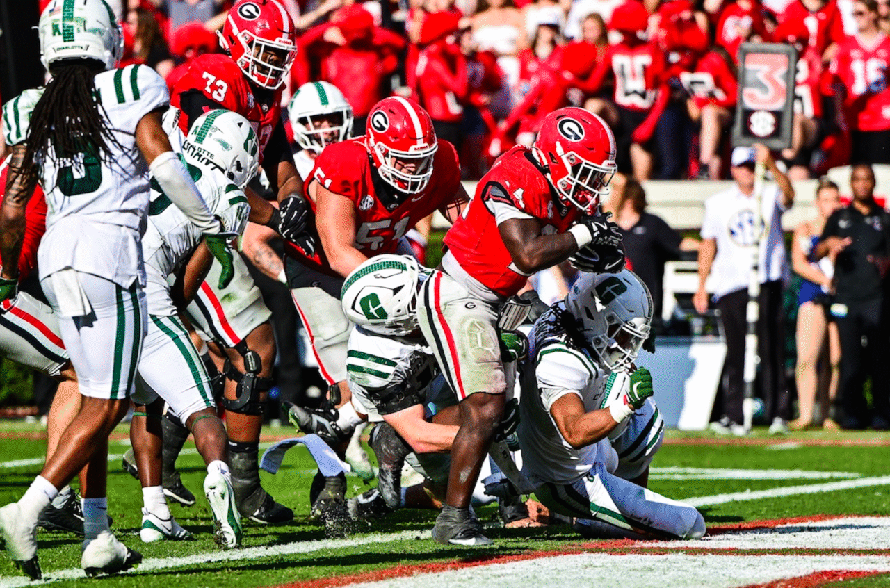 Photostory: Georgia defeats Charlotte 35-3 in Athens - The Augusta Press