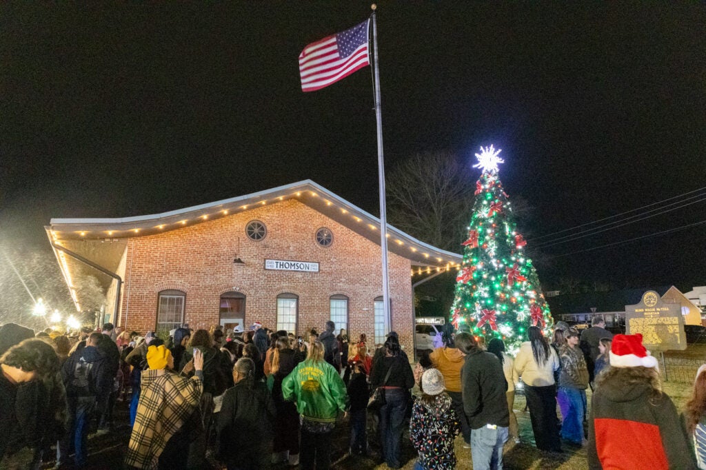 Photostory: Thomson Christmas celebration and tree Lighting - The ...