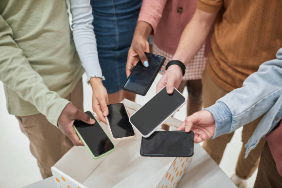 Georgia lawmakers telegraph priorities for student cellphone bans, tax ...