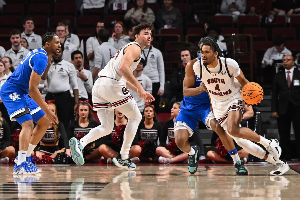 Kentucky defeats South Carolina 72-63 in men's basketball - The Augusta ...