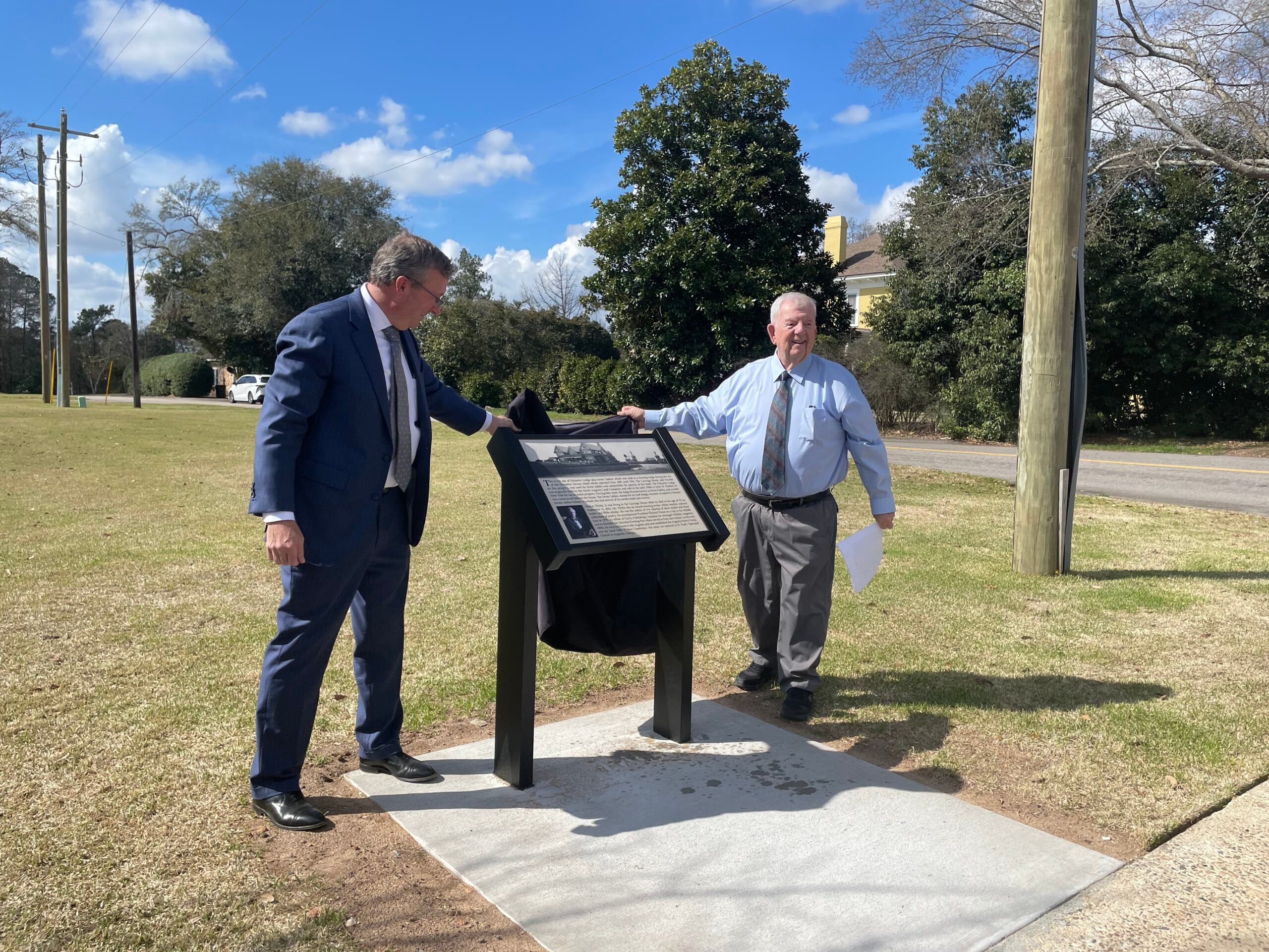 Starkey Flythe Jr. and Seven Gables house commemorated with new ...
