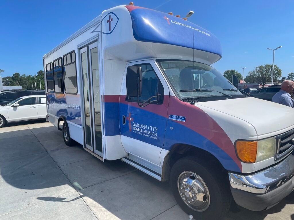 Garden City Gospel Mission receives new bus from Gerald Jones Auto ...